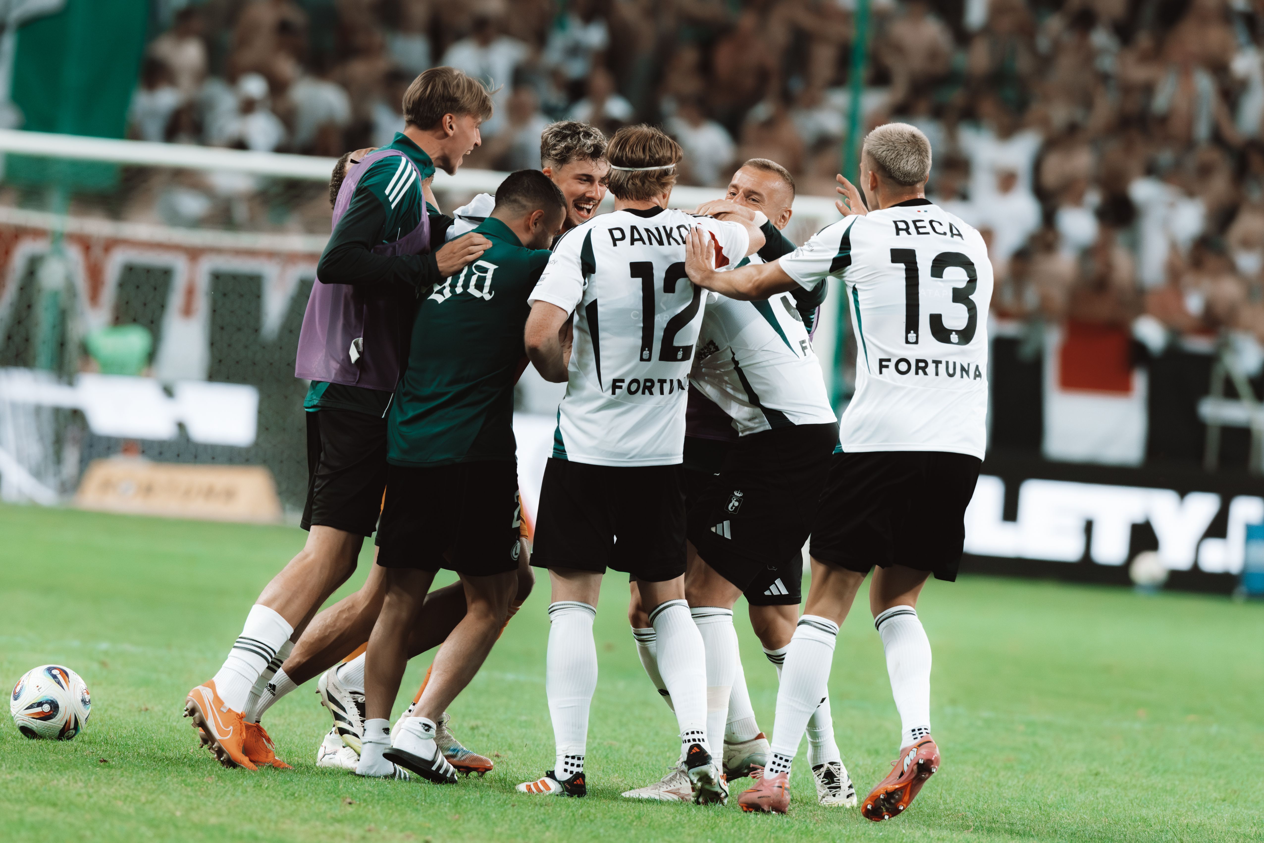 Galeria zdjęć z meczu Legia Warszawa - GKS Katowice autorstwa Jakuba Wydry - Legia Warszawa